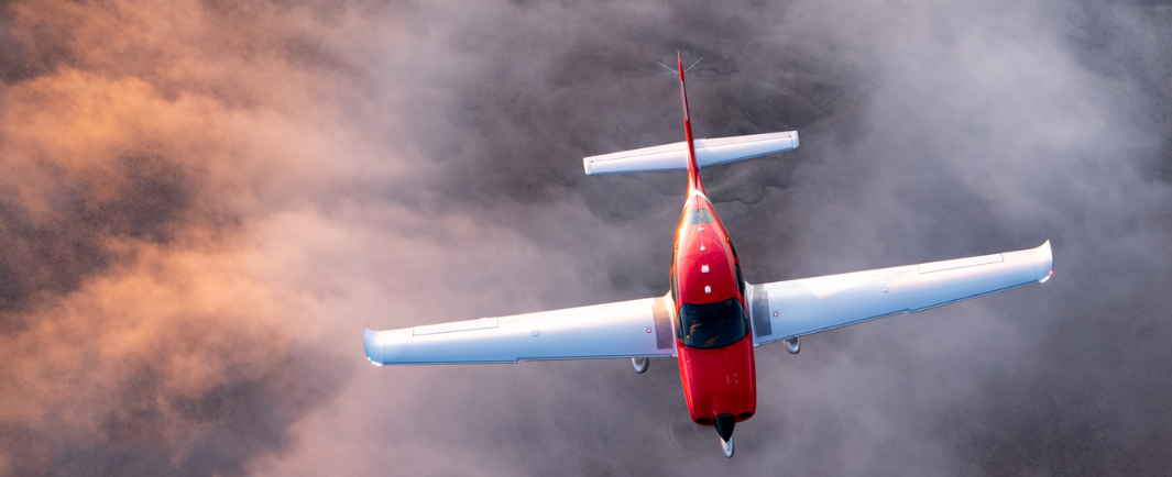 Cirrus Training - Frequency Change Aviation